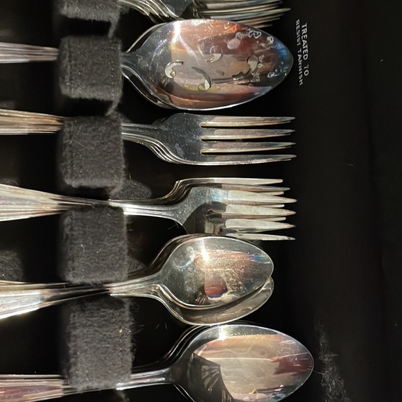 Oneida | Dining | Silver Plated Service For 8 | Poshmark